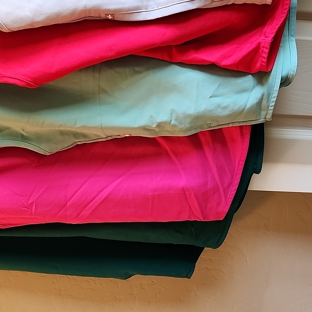 Figs Rafaela Oversized Scrub Tops - Gem